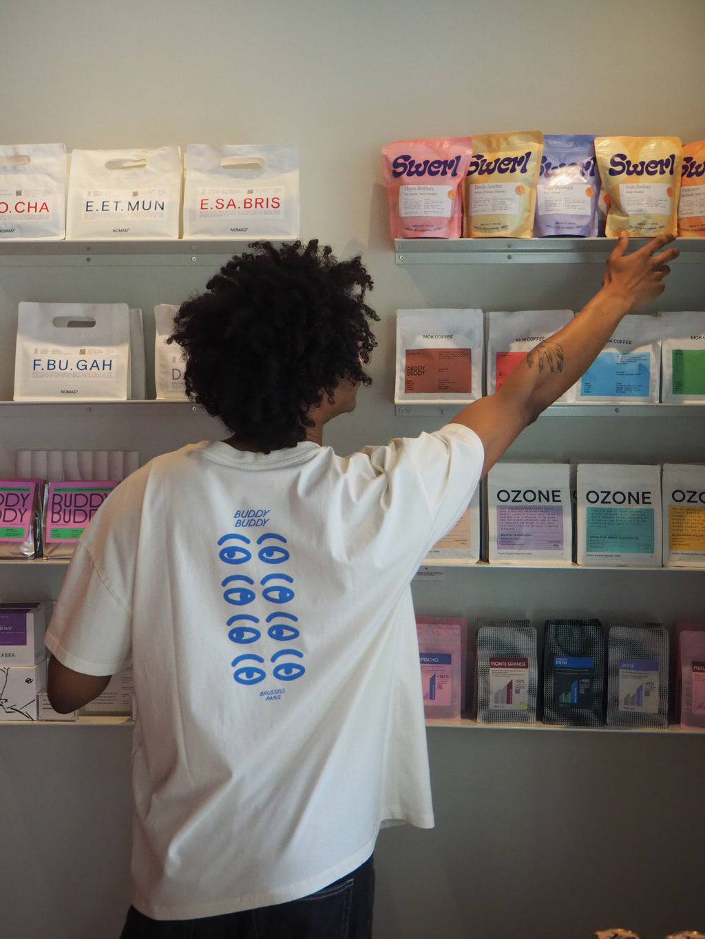 Off-White T-Shirt – BUDDY BUDDY (US)